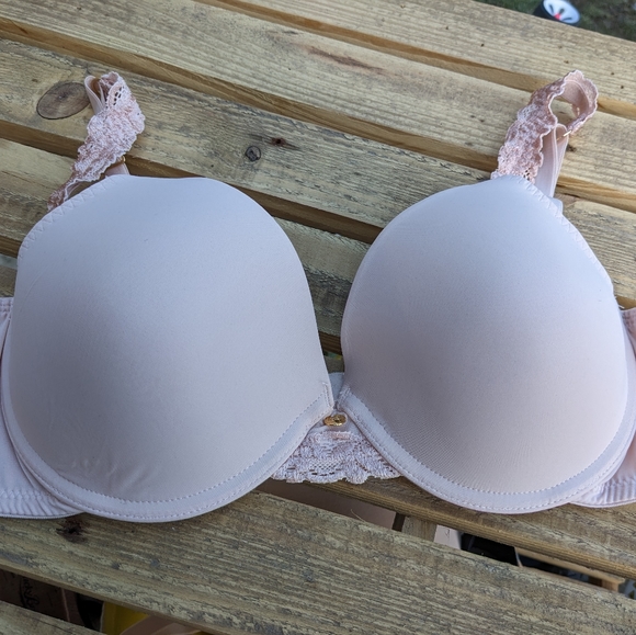 Natori | Intimates & Sleepwear | Womens Natori Light Pink Bra Size 34c ...